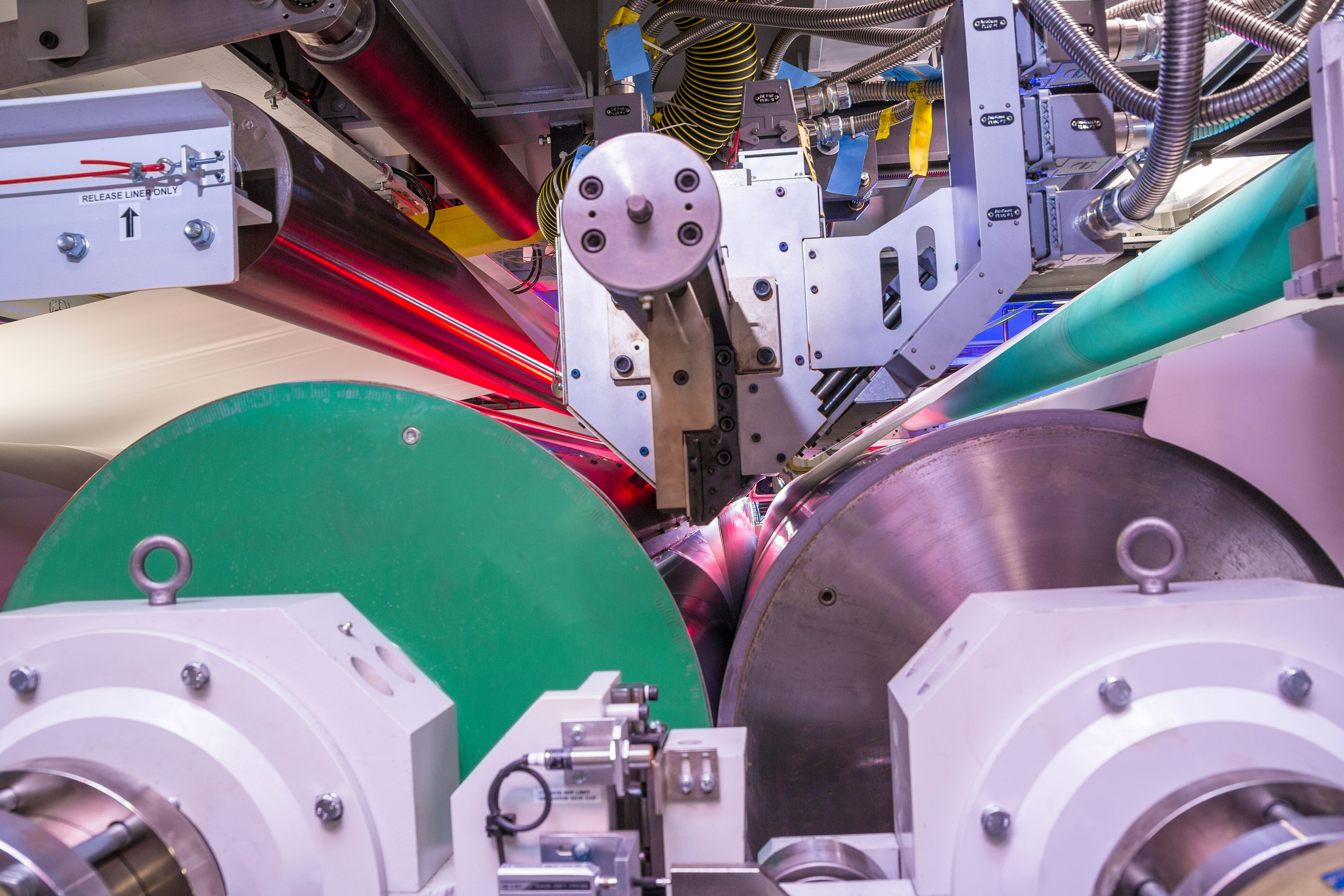 Macro Engineering & Technology