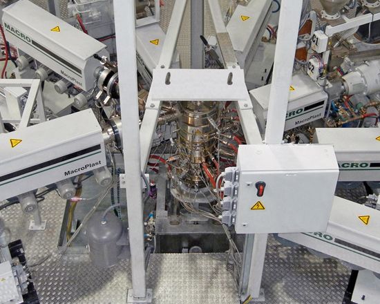 Macro Engineering & Technology